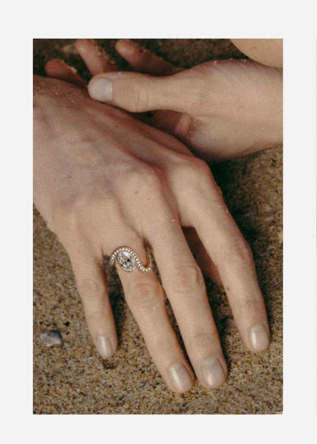 Oval Diamond Trace Pavé Ring – KATKIM