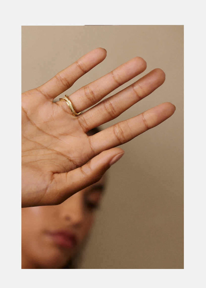 Grande Trace Pavé Ring