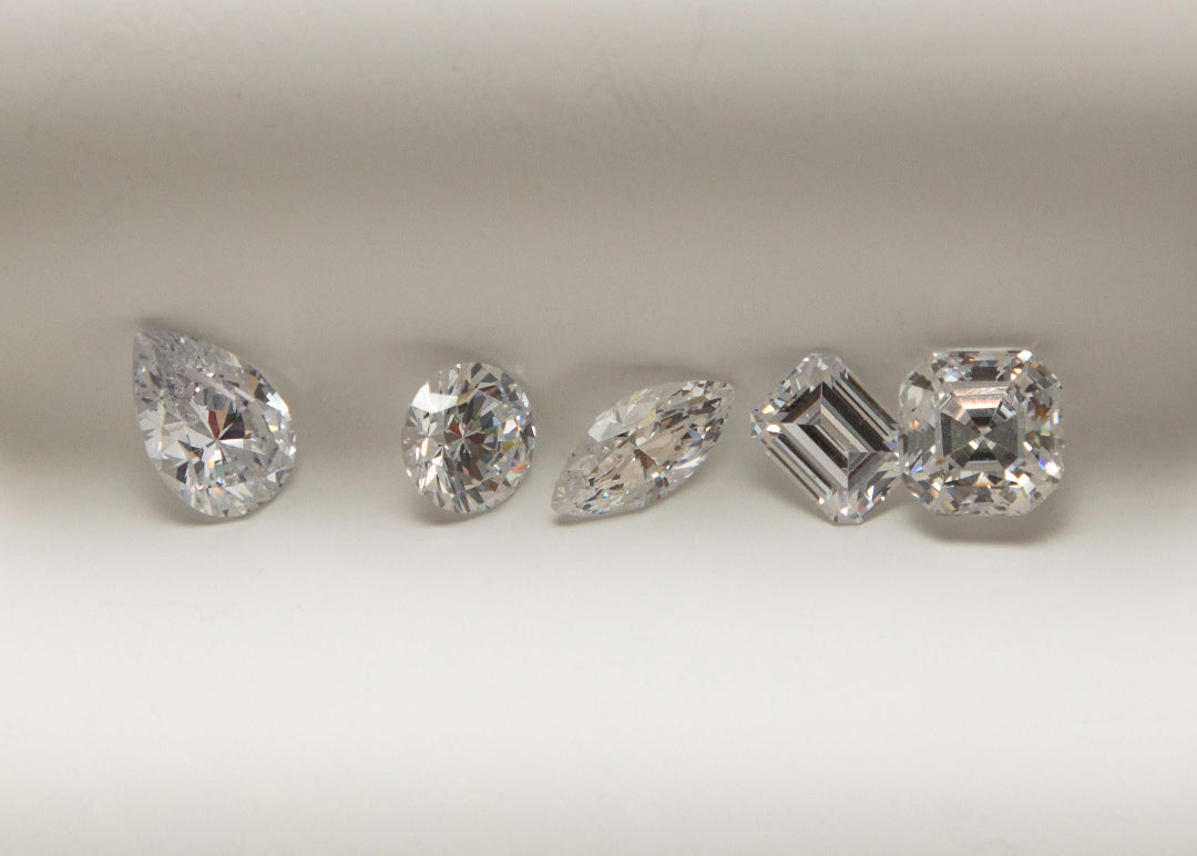 Pear Diamond Trace Ring