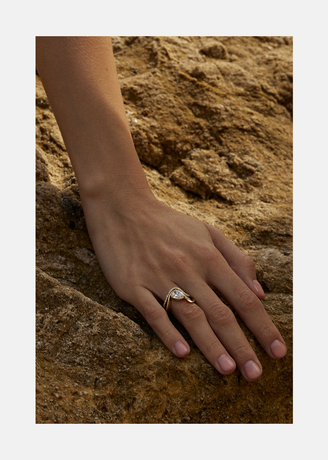 Mini Trace Pavé Band – KATKIM
